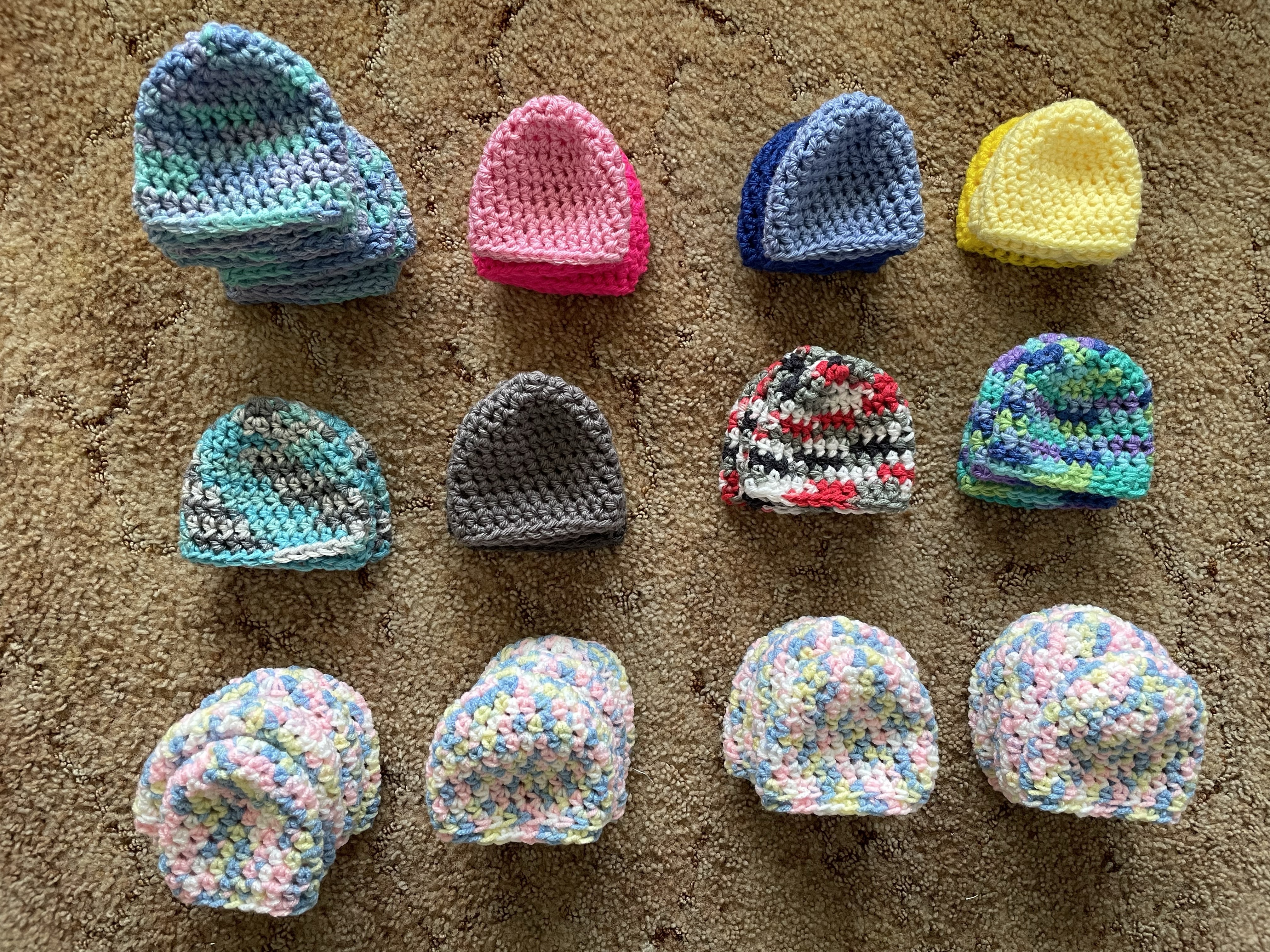 55 Crochet Preemie Baby Hats & 5 Preemie Baby Blankets For NICU In ...